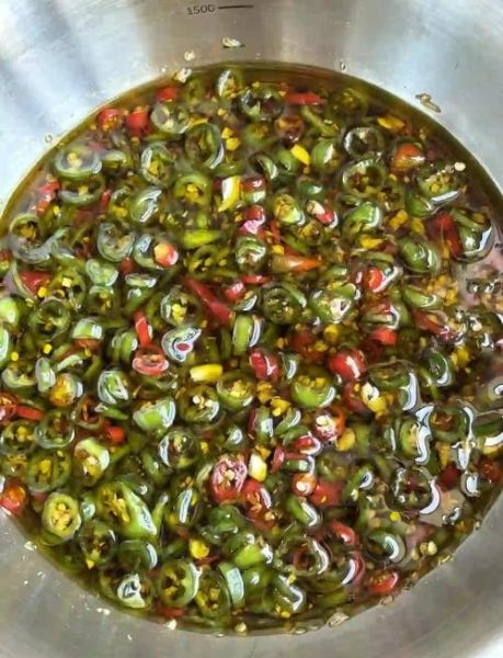 腌辣椒怎么做_家常腌辣椒的做法-第1张图片-山城妙识