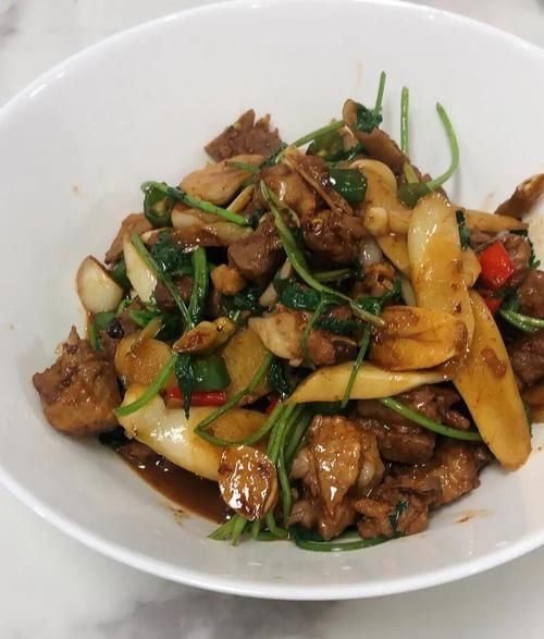 鸭肉怎么炒好吃又简单_鸭肉炒多久才熟-第1张图片-山城妙识