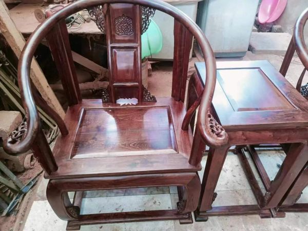 黄花梨木家具怎么鉴别真假_黄花梨木家具价格一般多少-第2张图片-山城妙识 黄花梨木家具怎么鉴别真假_黄花梨木家具价格一般多少-第2张图片-山城妙识