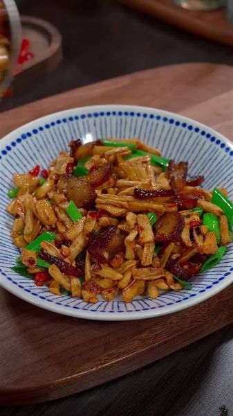 腊肉怎么腌制_腊肉炒什么好吃-第2张图片-山城妙识