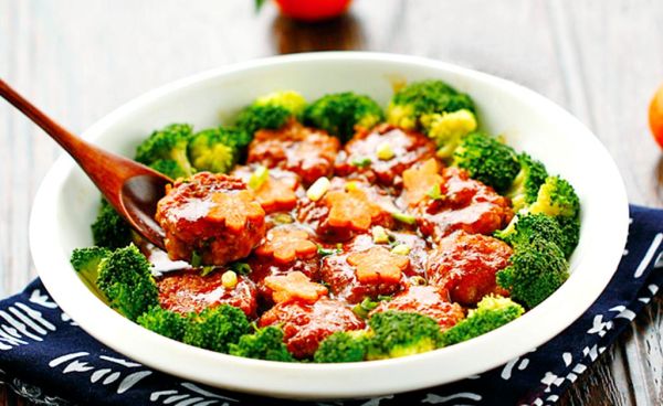 南煎丸子历史起源_正宗做法演变-第1张图片-山城妙识