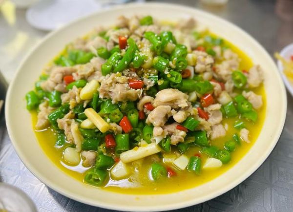 尖椒兔怎么做才正宗_正宗尖椒兔的秘制做法-第2张图片-山城妙识 尖椒兔怎么做才正宗_正宗尖椒兔的秘制做法-第2张图片-山城妙识