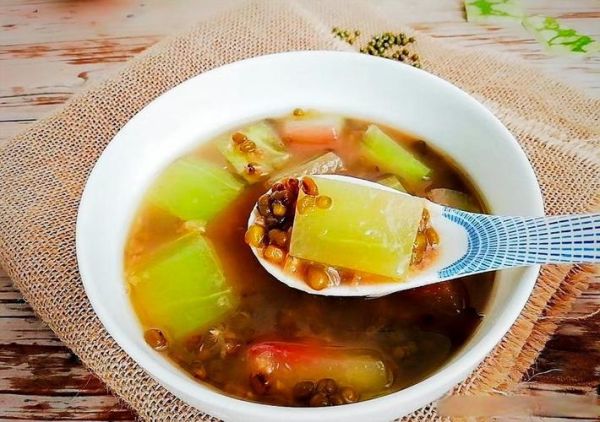 西瓜皮做汤怎么做_西瓜皮汤的做法大全-第1张图片-山城妙识 西瓜皮做汤怎么做_西瓜皮汤的做法大全-第1张图片-山城妙识