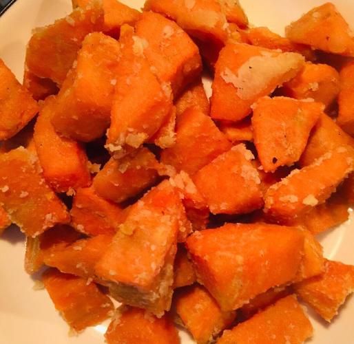 拔丝地瓜怎么熬糖汁_拔丝地瓜熬糖汁技巧-第2张图片-山城妙识