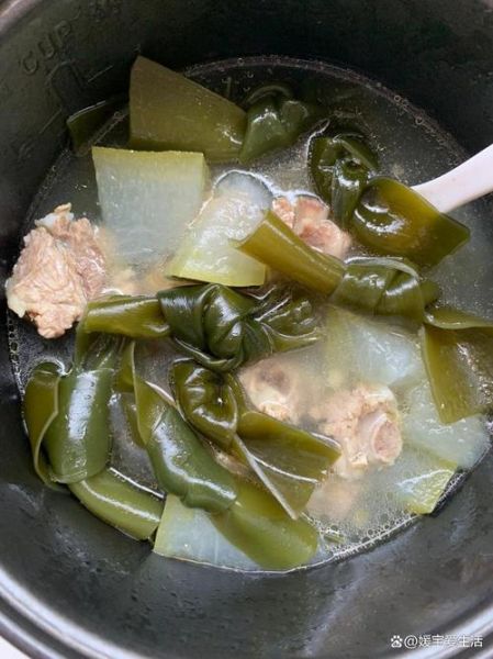 海带炖排骨汤怎么做_海带炖排骨汤需要焯水吗-第1张图片-山城妙识