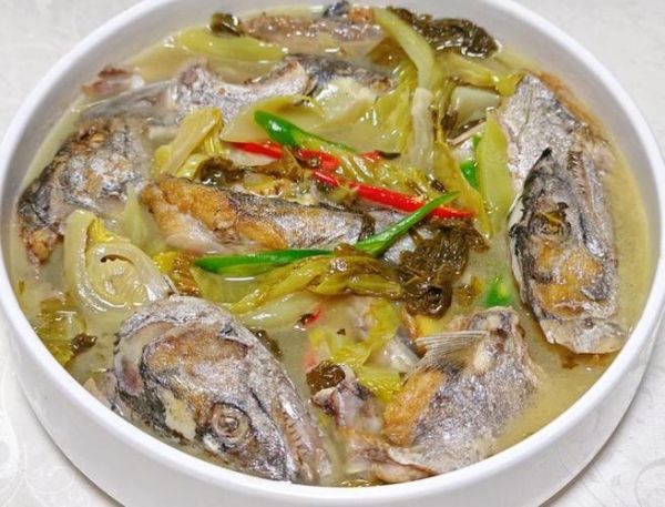 酸菜鱼头怎么做_酸菜鱼头最正宗的做法-第1张图片-山城妙识 酸菜鱼头怎么做_酸菜鱼头最正宗的做法-第1张图片-山城妙识