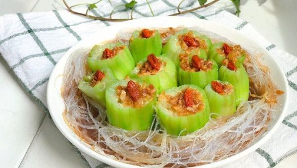 蒜蓉粉丝蒸丝瓜怎么做_正宗做法窍门-第3张图片-山城妙识 蒜蓉粉丝蒸丝瓜怎么做_正宗做法窍门-第3张图片-山城妙识