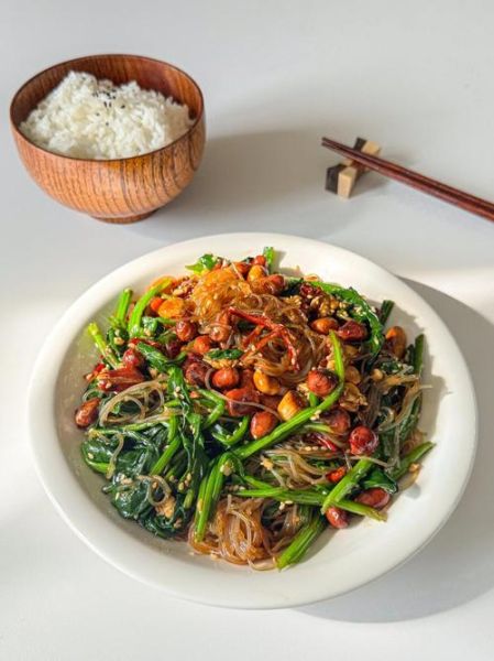 陈醋菠菜花生米怎么拌好吃_陈醋菠菜花生米做法窍门-第1张图片-山城妙识