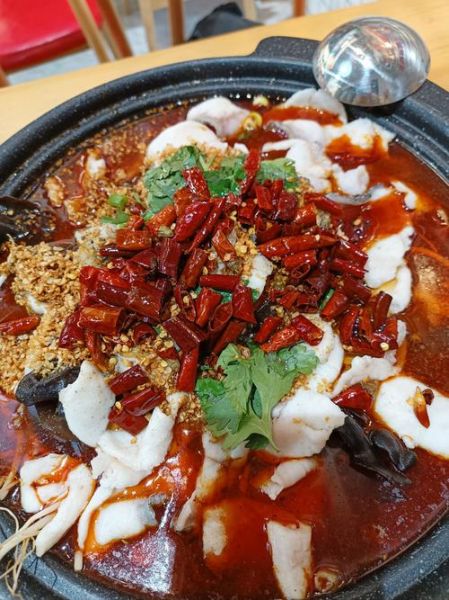 火锅鱼的做法及配方_火锅鱼底料怎么炒才香-第1张图片-山城妙识
