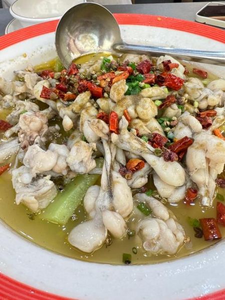 泡椒田鸡怎么做好吃_泡椒田鸡热量高吗-第1张图片-山城妙识