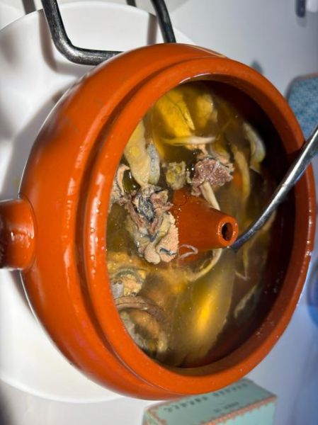 汽锅鸡正宗做法窍门_汽锅鸡怎么做才鲜嫩-第3张图片-山城妙识