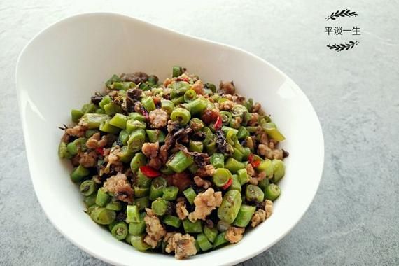 橄榄菜炒肉怎么做_橄榄菜炒肉用哪个部位肉-第3张图片-山城妙识