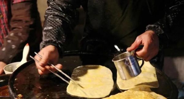 鸡蛋灌饼和面教程_鸡蛋灌饼和面比例是多少-第1张图片-山城妙识