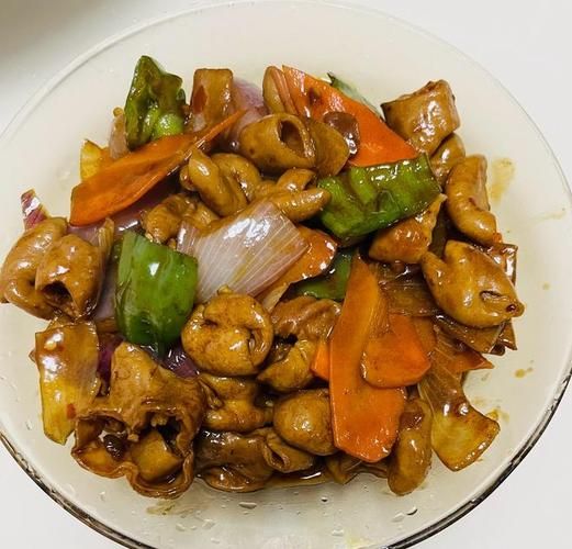 四川红烧肥肠怎么做_红烧肥肠焯水还是直接炒-第3张图片-山城妙识