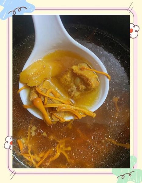 虫草花煲猪骨汤怎么做_需要焯水吗-第3张图片-山城妙识