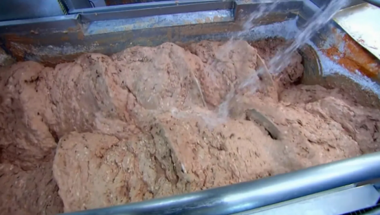 火腿肠制作过程_到底有多恶心-第3张图片-山城妙识 火腿肠制作过程_到底有多恶心-第3张图片-山城妙识