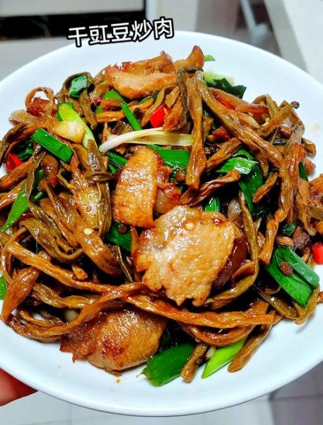 肉炒豇豆怎么做_肉炒豇豆焯水吗-第1张图片-山城妙识 肉炒豇豆怎么做_肉炒豇豆焯水吗-第1张图片-山城妙识