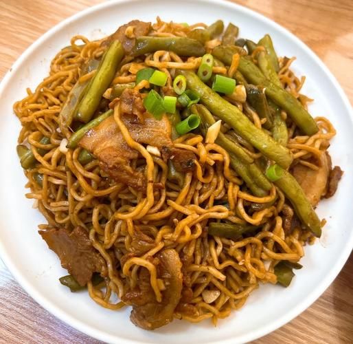 扁豆面条怎么做好吃_扁豆面条的家常做法-第1张图片-山城妙识