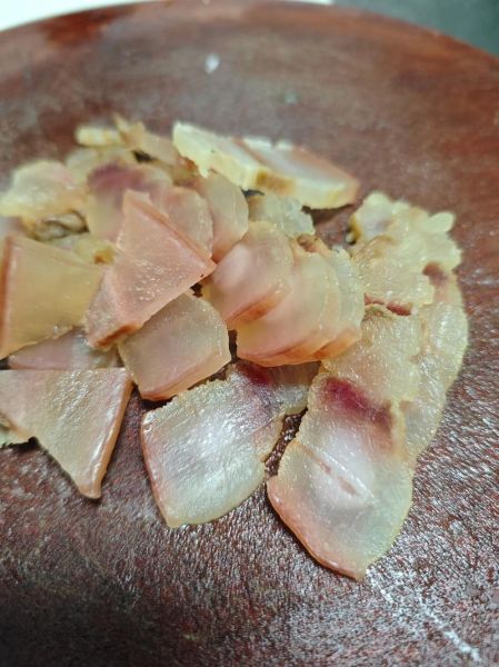 正宗腊肉盐的比例是多少_腊肉腌制盐用量怎么算-第3张图片-山城妙识 正宗腊肉盐的比例是多少_腊肉腌制盐用量怎么算-第3张图片-山城妙识