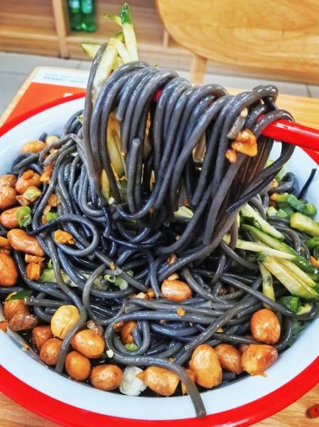 蕨根粉适合减肥吃吗_蕨根粉热量高不高-第2张图片-山城妙识