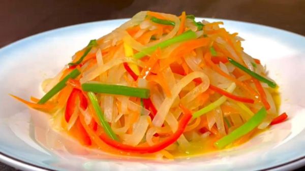 清炒萝卜丝怎么做_清炒萝卜丝用焯水吗-第3张图片-山城妙识