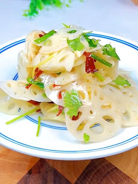 藕怎么凉拌好吃又简单_凉拌藕片家常做法-第1张图片-山城妙识