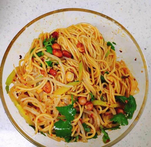 家常凉面怎么做_凉面调料怎么调-第3张图片-山城妙识 家常凉面怎么做_凉面调料怎么调-第3张图片-山城妙识