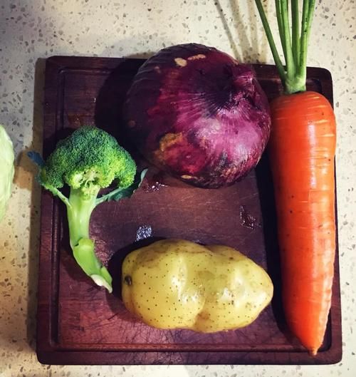 罗宋汤怎么做_罗宋汤正宗做法-第1张图片-山城妙识 罗宋汤怎么做_罗宋汤正宗做法-第1张图片-山城妙识