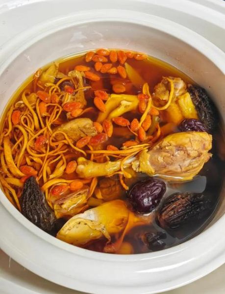 滋补老鸭煲的做法大全_老鸭汤怎么炖最补气血-第1张图片-山城妙识 滋补老鸭煲的做法大全_老鸭汤怎么炖最补气血-第1张图片-山城妙识