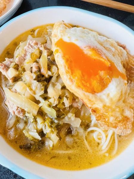 雪菜肉丝面汤怎么做_雪菜肉丝面汤好喝秘诀-第2张图片-山城妙识 雪菜肉丝面汤怎么做_雪菜肉丝面汤好喝秘诀-第2张图片-山城妙识