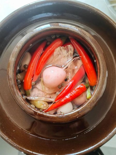 泡菜坛子第一次用怎么处理_新坛子怎么开坛不裂-第1张图片-山城妙识 泡菜坛子第一次用怎么处理_新坛子怎么开坛不裂-第1张图片-山城妙识