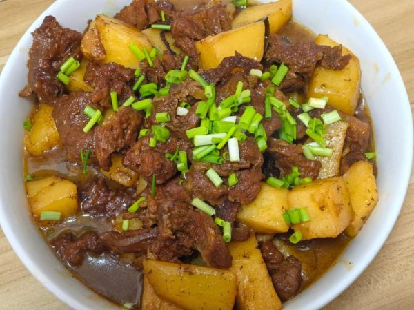 加厘牛肉烧土豆怎么做_咖喱牛肉烧土豆要炖多久-第3张图片-山城妙识 加厘牛肉烧土豆怎么做_咖喱牛肉烧土豆要炖多久-第3张图片-山城妙识