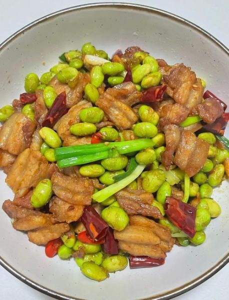 毛豆和什么一起炒最好吃_毛豆怎么搭配最营养-第1张图片-山城妙识