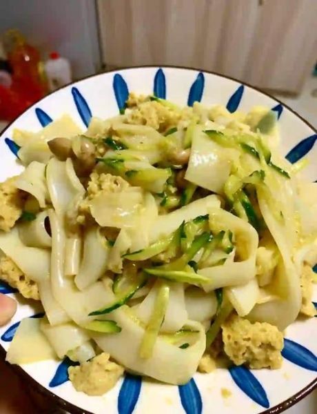 家常凉皮怎么做_凉皮最简单的做法-第2张图片-山城妙识 家常凉皮怎么做_凉皮最简单的做法-第2张图片-山城妙识