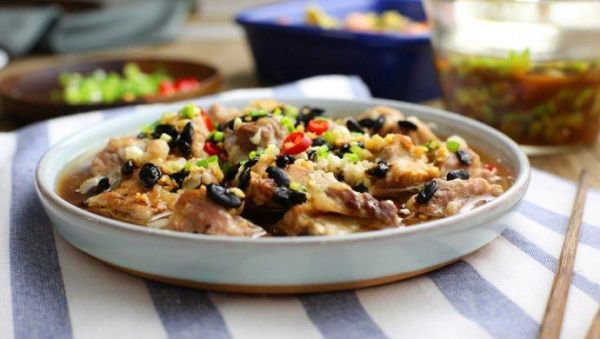 蒜蓉豆豉蒸排骨怎么做_蒸排骨要多久才软烂-第3张图片-山城妙识 蒜蓉豆豉蒸排骨怎么做_蒸排骨要多久才软烂-第3张图片-山城妙识