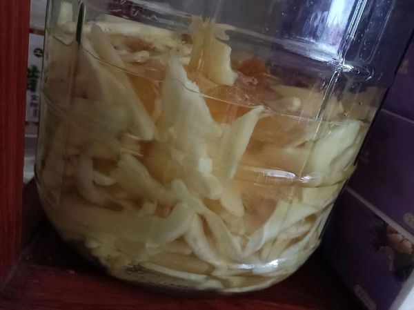 鲜姜咸菜怎么腌制_鲜姜咸菜腌制方法-第2张图片-山城妙识 鲜姜咸菜怎么腌制_鲜姜咸菜腌制方法-第2张图片-山城妙识