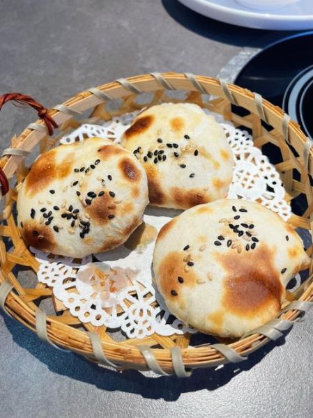 烤饼怎么烤_烧烤摊烤饼做法-第3张图片-山城妙识