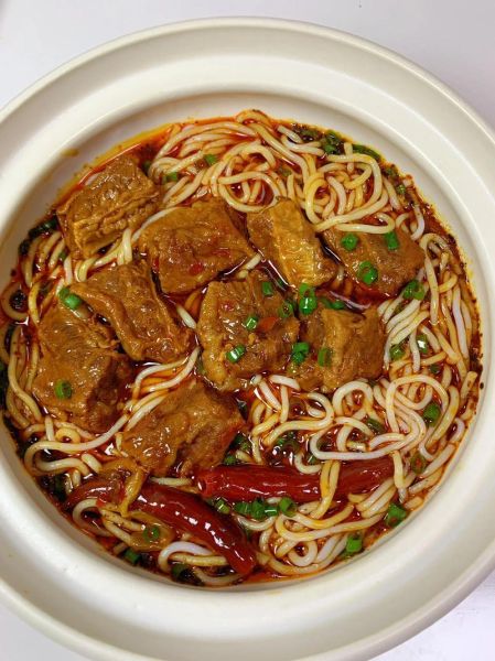 牛肉米线怎么做好吃_家常牛肉米线做法大全-第1张图片-山城妙识 牛肉米线怎么做好吃_家常牛肉米线做法大全-第1张图片-山城妙识