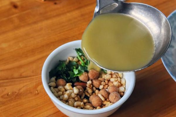 油茶怎么做_油茶制作流程正确做法-第2张图片-山城妙识 油茶怎么做_油茶制作流程正确做法-第2张图片-山城妙识