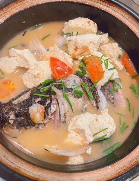 鱼头豆腐汤怎么煮好吃又简单_鱼头豆腐汤家常做法-第1张图片-山城妙识