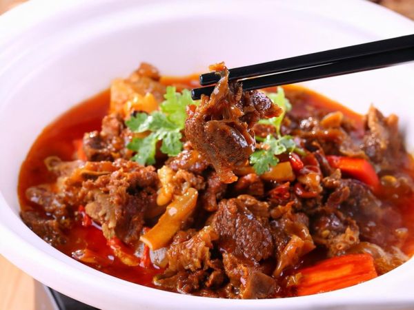 炖牛肉怎么煮又嫩又烂_炖牛肉用什么部位最好-第2张图片-山城妙识 炖牛肉怎么煮又嫩又烂_炖牛肉用什么部位最好-第2张图片-山城妙识