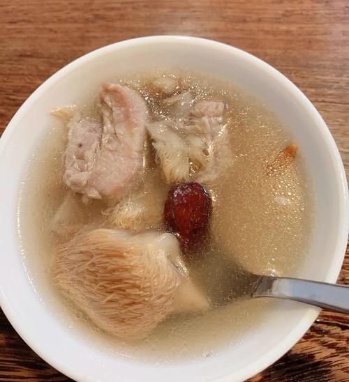 猴头菇煲汤的做法大全_猴头菇煲汤怎么做好吃-第1张图片-山城妙识 猴头菇煲汤的做法大全_猴头菇煲汤怎么做好吃-第1张图片-山城妙识