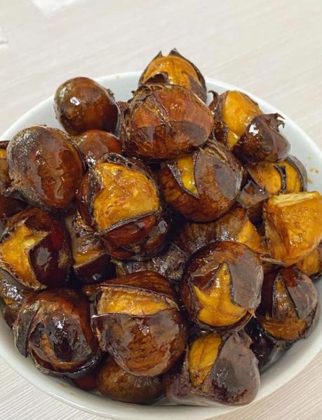 糖炒板栗怎么做_糖炒板栗需要焯水吗-第1张图片-山城妙识 糖炒板栗怎么做_糖炒板栗需要焯水吗-第1张图片-山城妙识