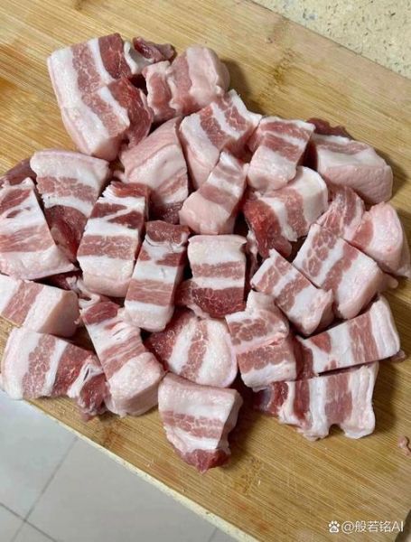 红烧三层肉怎么做_红烧三层肉最正宗做法-第3张图片-山城妙识