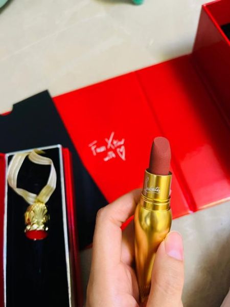 萝卜丁口红什么牌子_萝卜丁口红多少钱-第2张图片-山城妙识 萝卜丁口红什么牌子_萝卜丁口红多少钱-第2张图片-山城妙识