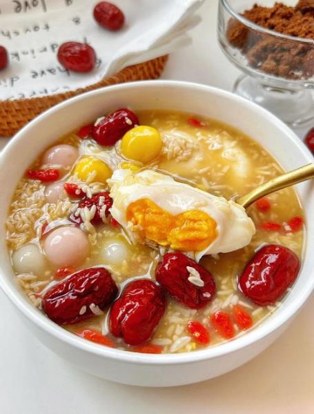 甜酒煮鸡蛋的正确煮法_甜酒鸡蛋什么时候放-第1张图片-山城妙识 甜酒煮鸡蛋的正确煮法_甜酒鸡蛋什么时候放-第1张图片-山城妙识