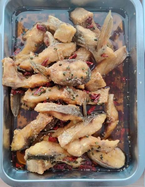 乡巴佬是哪里的品牌_乡巴佬卤味品牌发源地-第1张图片-山城妙识