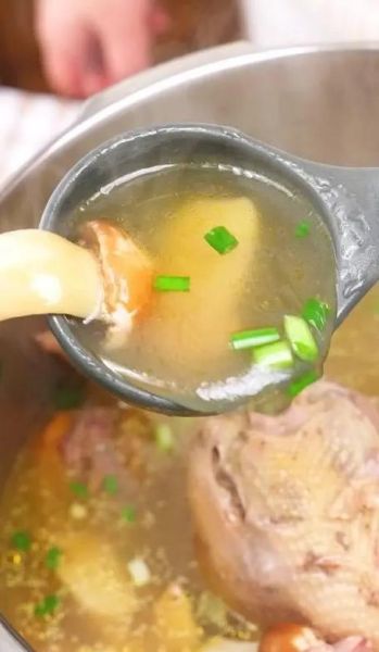 高压锅清炖鸡怎么做_清炖鸡用高压锅多久-第3张图片-山城妙识 高压锅清炖鸡怎么做_清炖鸡用高压锅多久-第3张图片-山城妙识