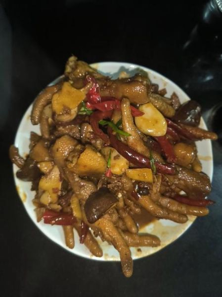 红烧鸡爪怎么做_王刚红烧鸡爪配方-第1张图片-山城妙识 红烧鸡爪怎么做_王刚红烧鸡爪配方-第1张图片-山城妙识