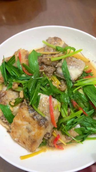 家炖刀鱼怎么做_刀鱼炖多久才入味-第2张图片-山城妙识